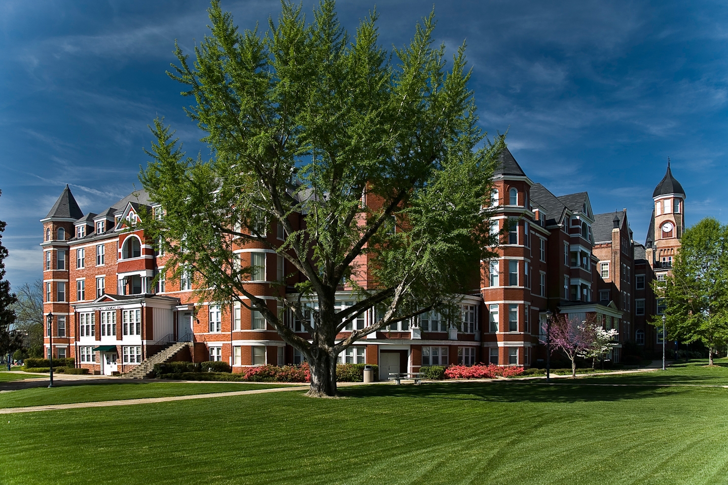 Columbus Hall - Housing & Residence Life - MUW