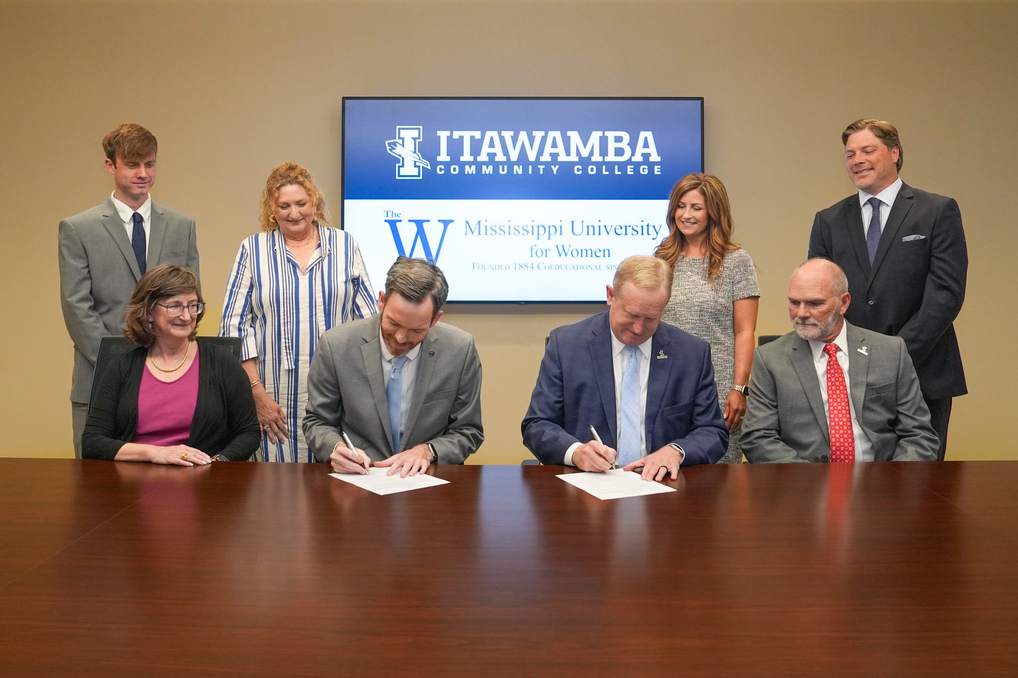 ICC, The W sign MOU to provide educational opportunities for students ...